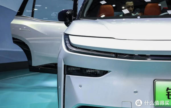 丰田新SUV空间更大，10万配204Ps一公里1毛，激光雷达+L2智驾