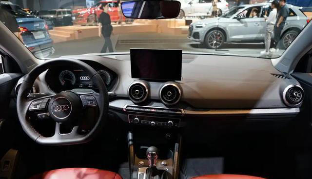 2025款奥迪Q2L成都车展实车亮相