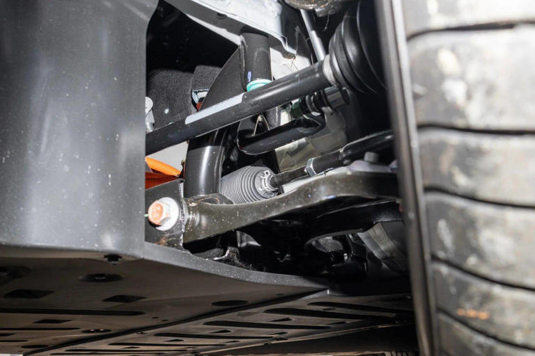 10万预算选纯电家轿 秦PLUS EV 零跑B01 小鹏M03您怎么选