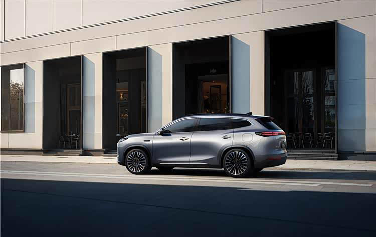 星途ET5成都车展首发，以智能科技引领20万级家用SUV新潮流