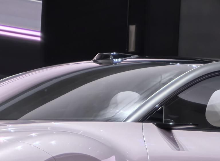 解读一台有争议的奥迪汽车：AUDI E5 Sportback比小米SU7如何？