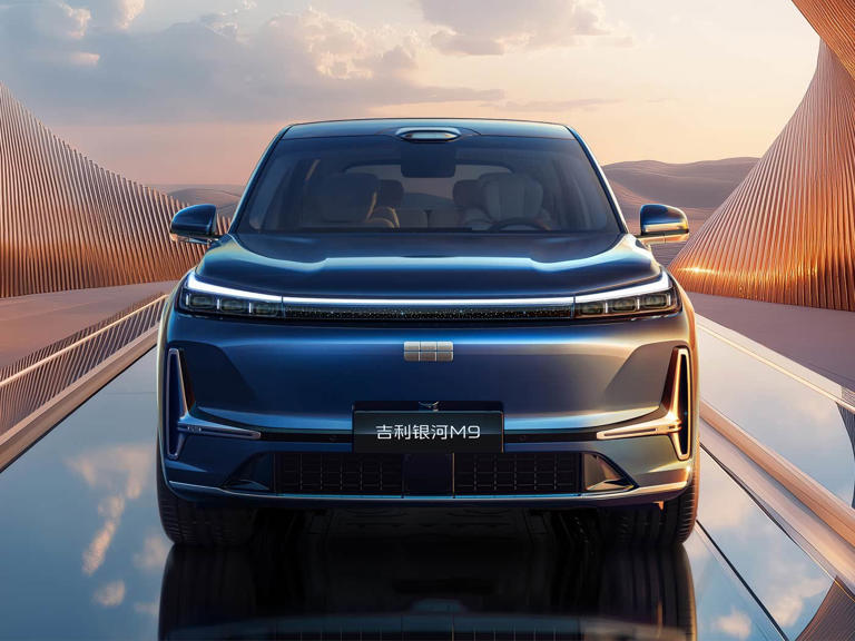 吉利银河M9即将17号上市，5.2米车长6座SUV，预售19.38万起，上市价引期待