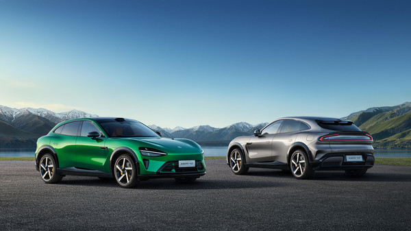 小米：YU7玻璃镀膜不会让车内信号变差 预留信号区域