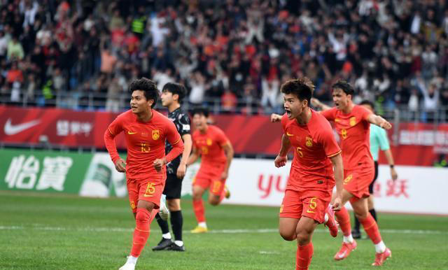 今晚！让路女排 CCTV5+直播U22国足，中超球员领衔，足协领导督战