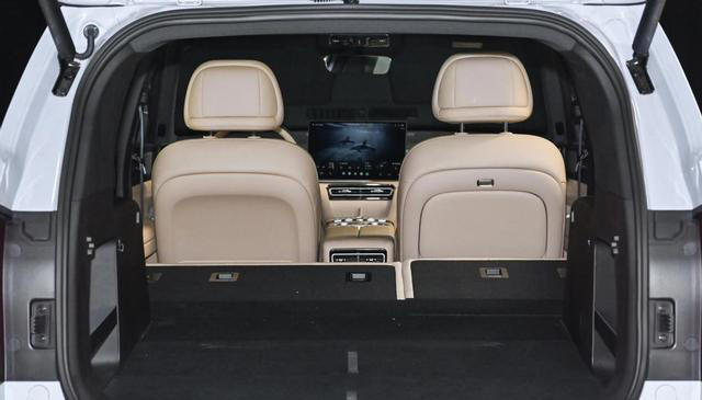 带CDC电磁悬架，续航1700km，捷途山海L7 PLUS终于上市了