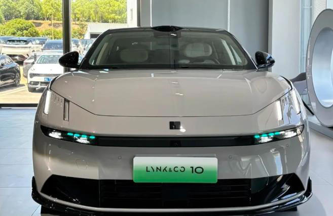 女性座驾对决，领克10EM-P、Model3、小米SU7、小鹏P7各显风采