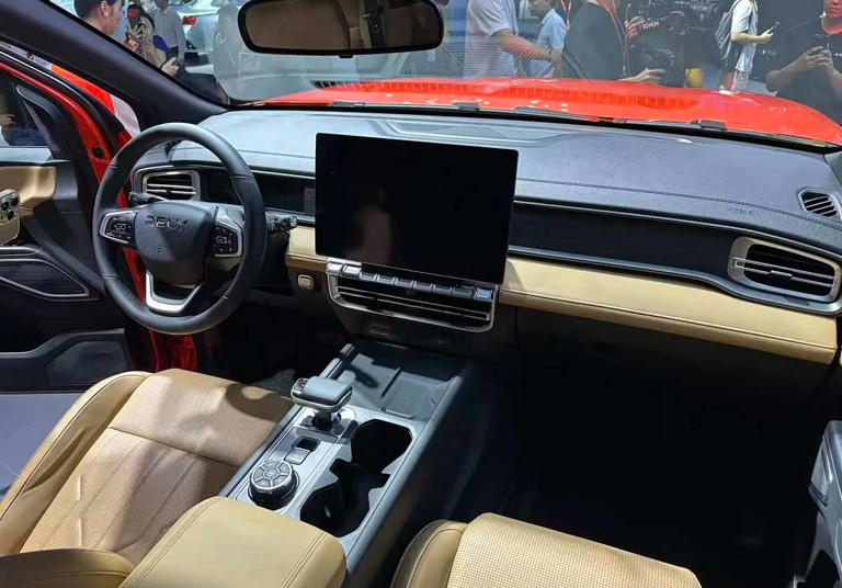 2025成都车展亮点：RELY威麟R08皮卡预售开启，麒麟设计元素亮眼