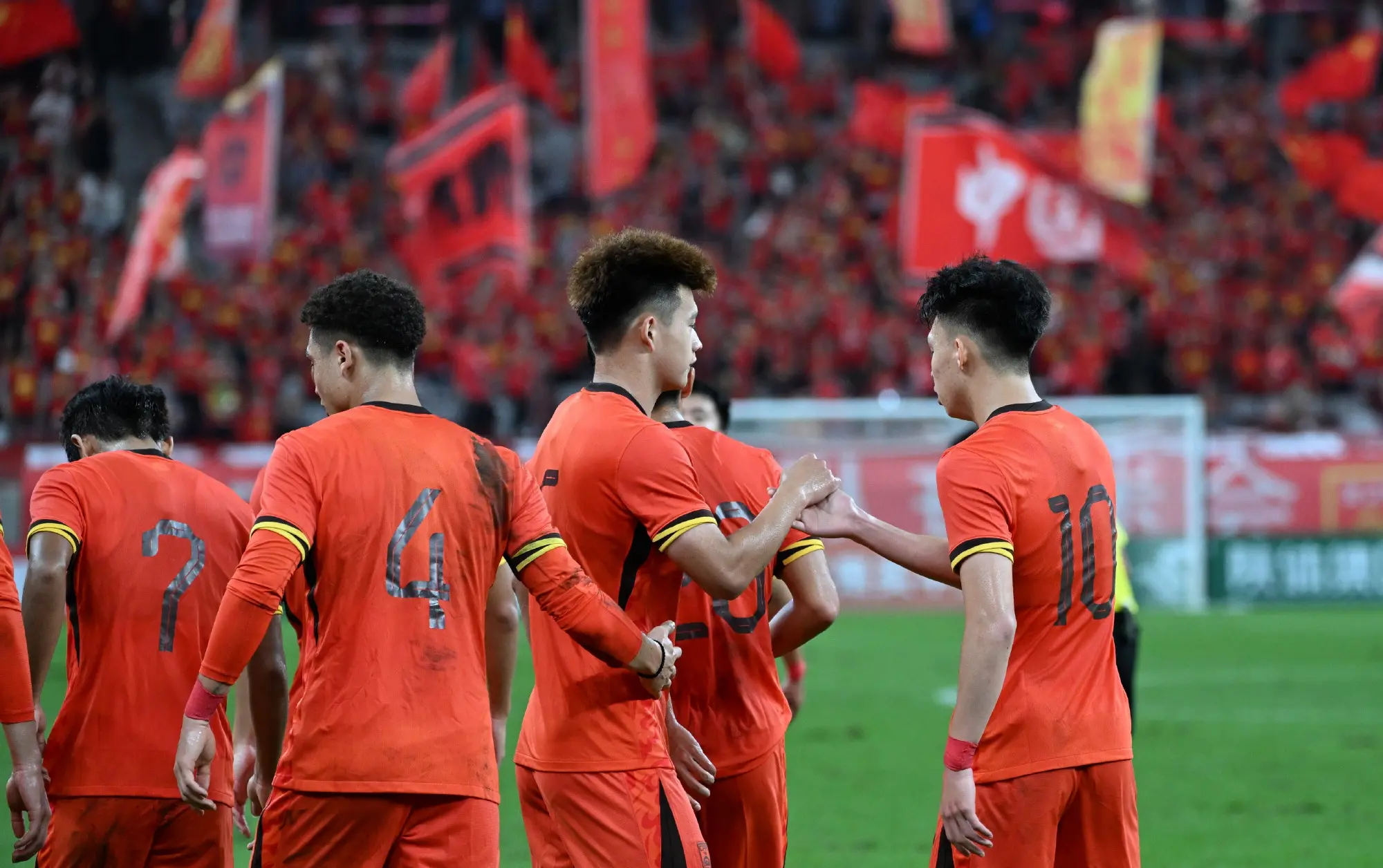 半场1:0！拜合拉木立功了，国足U23补时破僵局，同期澳洲已进7球