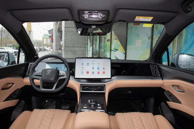 15万级插混中型SUV怎么选？长安启源Q07与宋L DM-i配置空间续航全对比