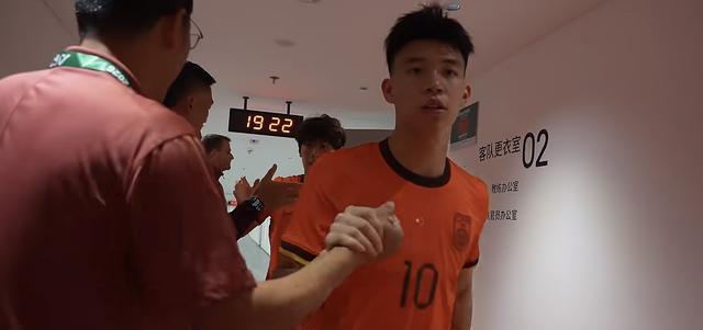 CCTV5直播，王钰栋单挑澳大利亚防线，U23国足拿1分即可 后卫3选2