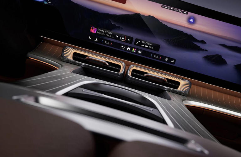 德系纯电中型SUV，800V平台，608马力、加速4s，10分钟补能260km