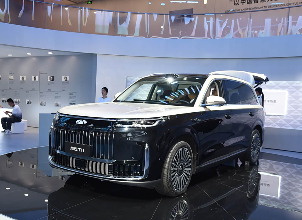 奇瑞造了台“理想L9”？续航超1400km，配30英寸巨屏