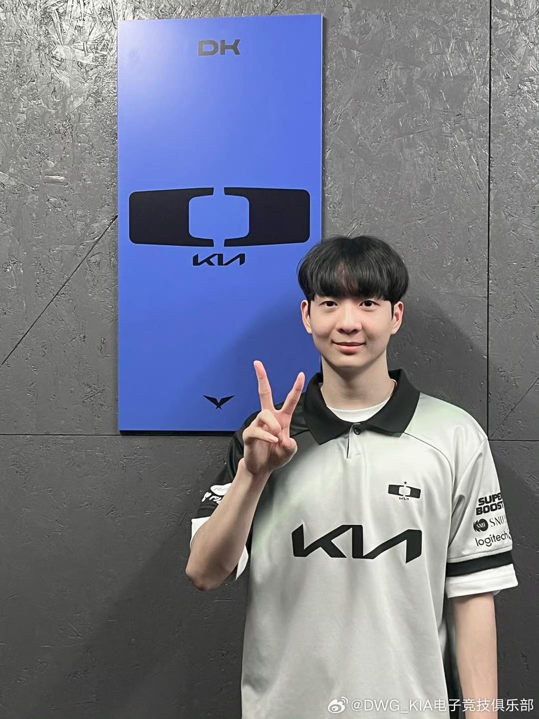 即将对战T1，DK发文：还有很多未展现的实力，这次浴火归来