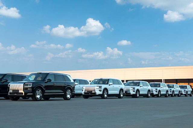 47.99万起1小时狂揽42667台订单！硬刚问界M9的极氪9X上市定档