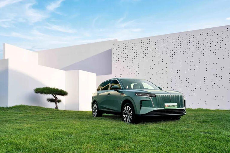 全新一代红旗HS6 PHEV 长春航空展超燃首秀