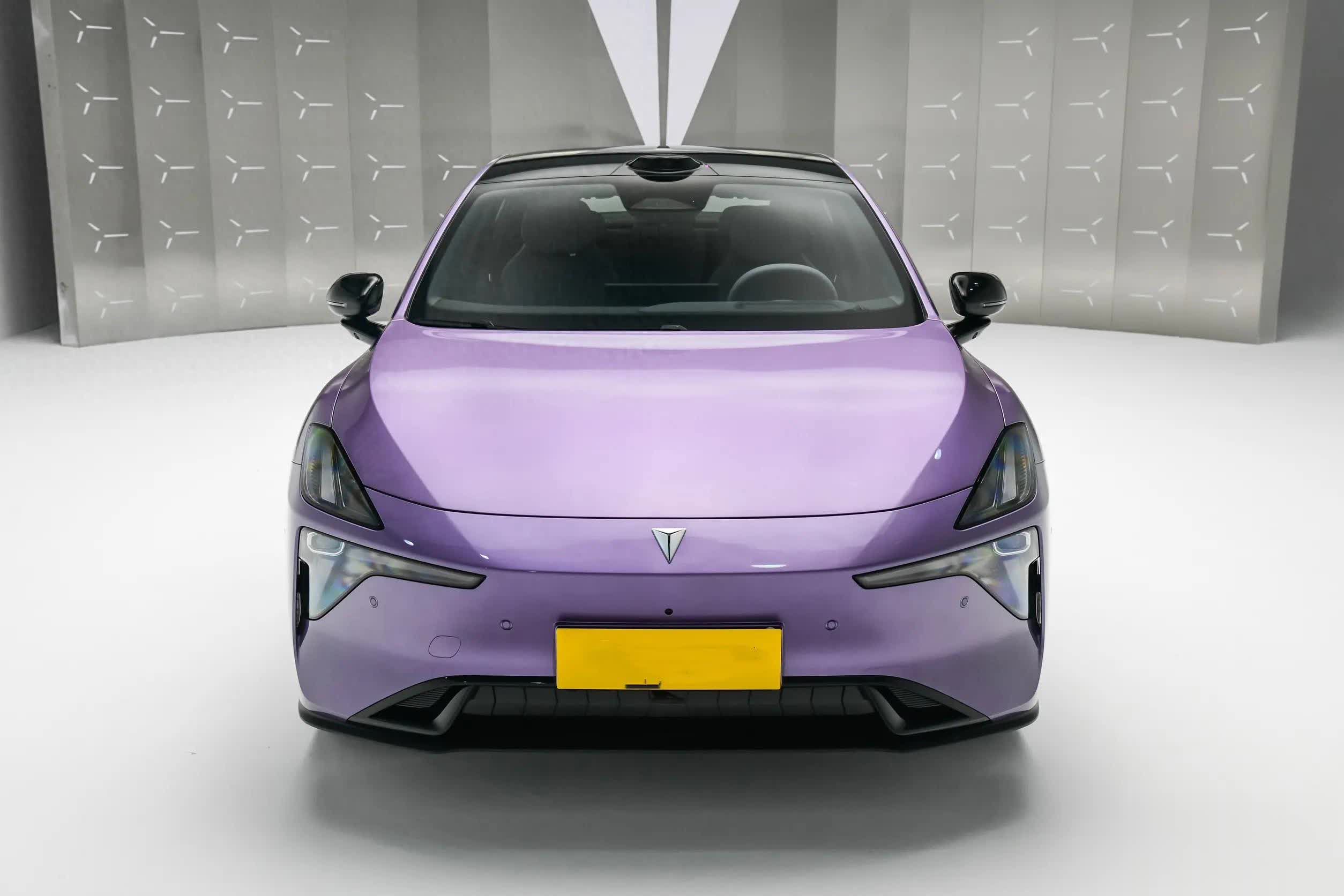 深蓝L06：标配激光雷达，首搭3纳米芯片，磁流变悬架的全新中型车