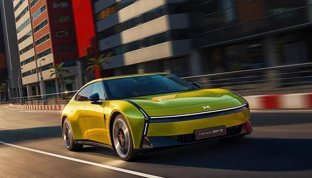 2025慕尼黑车展：全新小鹏P7公众亮相 续航820km