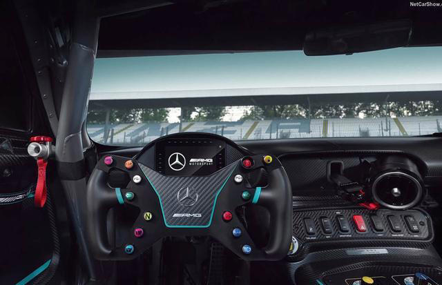 搭F1同款DRS系统！梅赛德斯-AMG GT2 Edition W16官图发布
