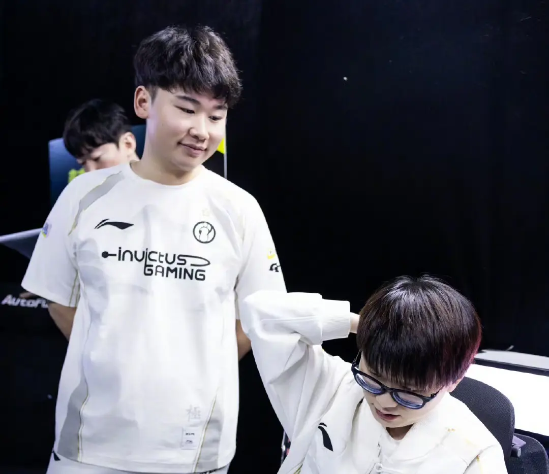 IG不敌BLG后迎来舆论反噬！Wei惨遭对位处刑，Gala独木难支引热议