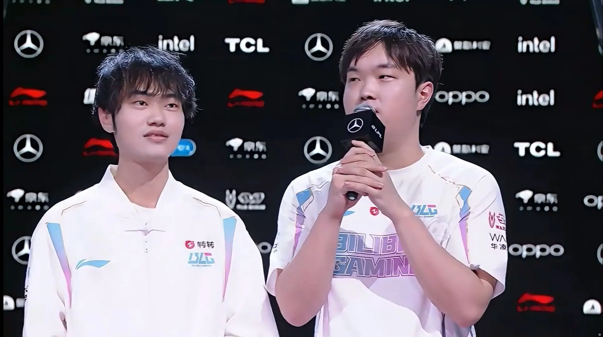 IG不敌BLG后迎来舆论反噬！Wei惨遭对位处刑，Gala独木难支引热议