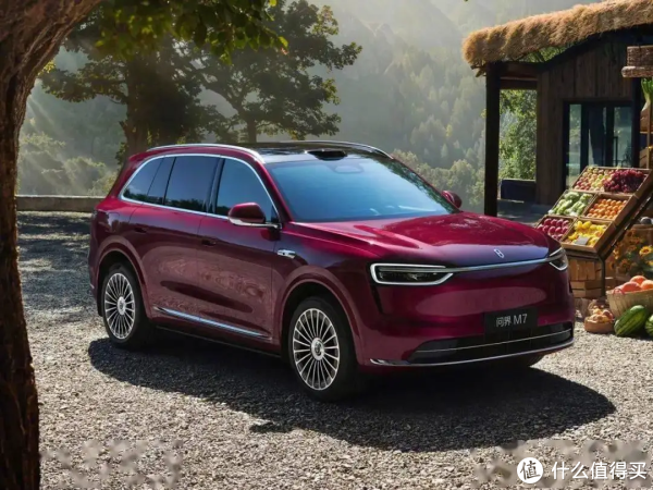 轴距暴增210mm！全新问界M7配华为最强ADS 4，能否干翻理想L7？