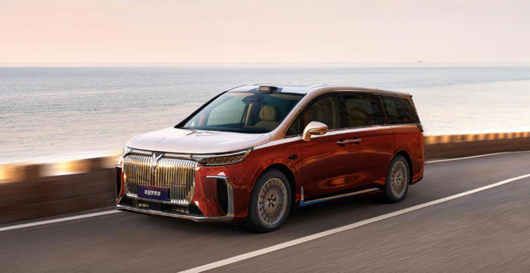 混动MPV时代翻新！2026款岚图梦想家800V+5C超充碾压同级