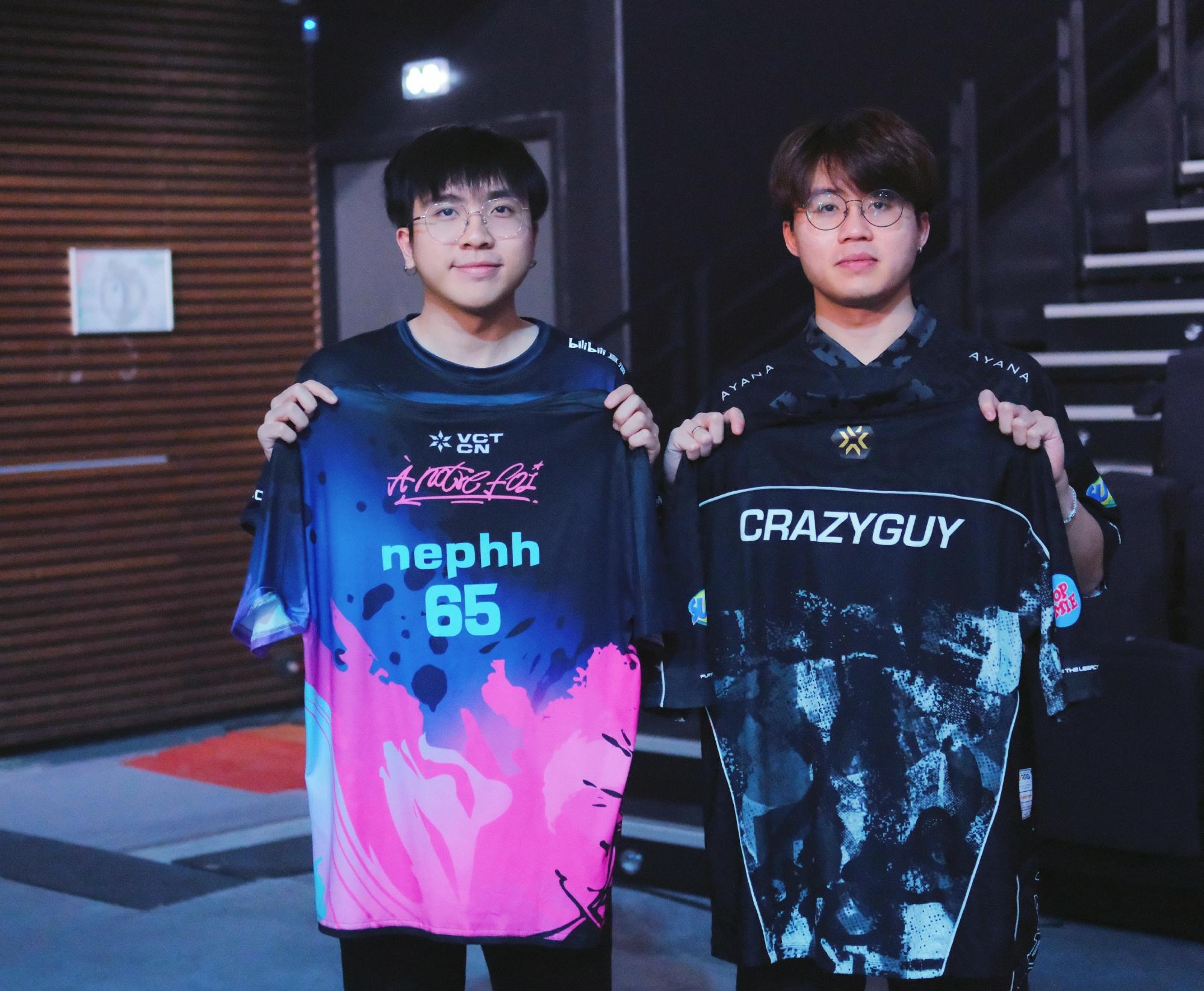 BLG晒nephh和crazyguy交换队服：队长和他的老队长