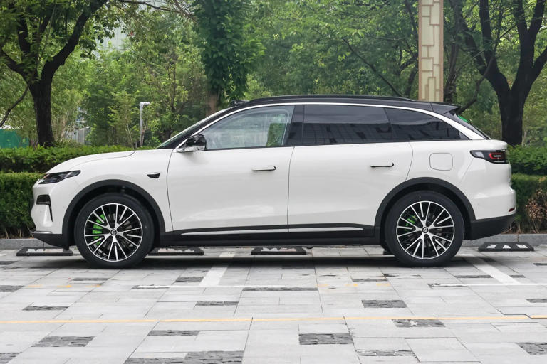 15万级混动SUV大比拼！海狮06、零跑C11、深蓝S07，谁才是性价比与实力并存的优选？