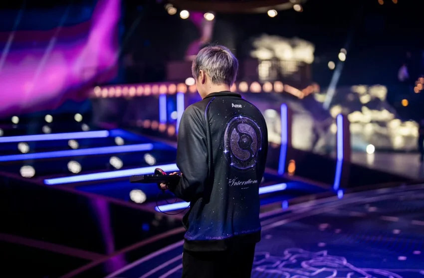 楠楠发文：会继续鼓励Ame打下去！直到咱们捧起那块盾为止！