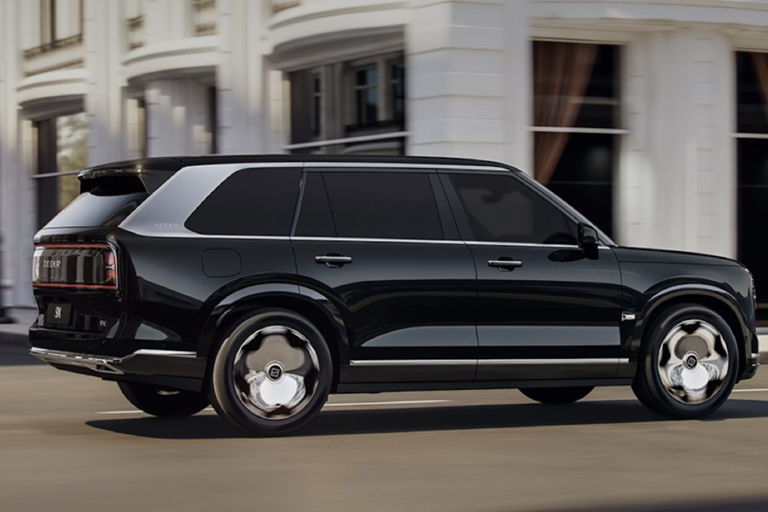 限时售价45.59万元起，新一代豪华旗舰SUV极氪9X正式上市