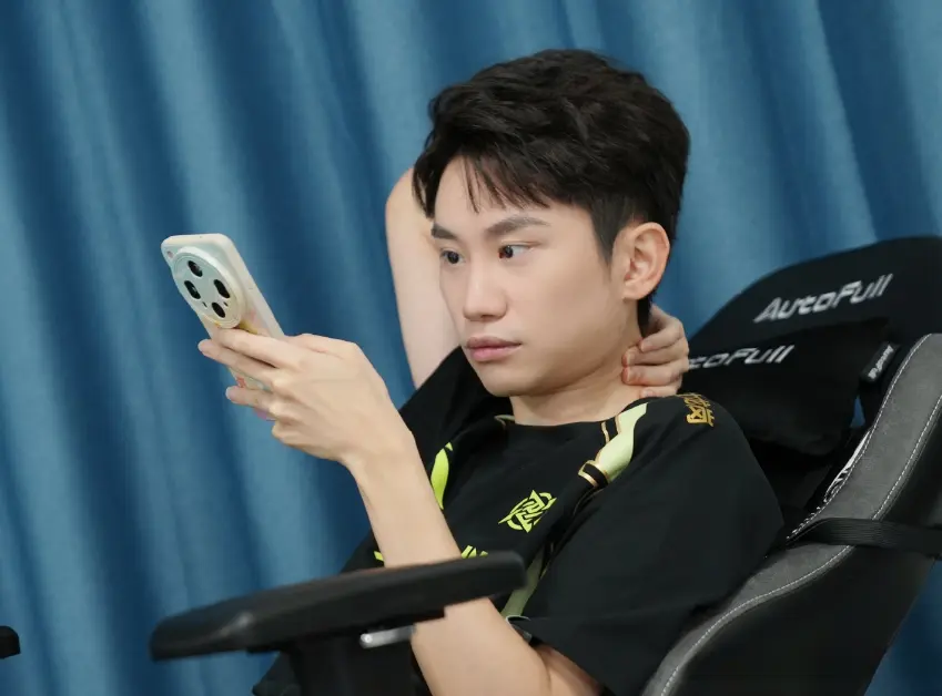 LPL组建陪练团，doinb对此表示反对，S7时的例子就是前车之鉴