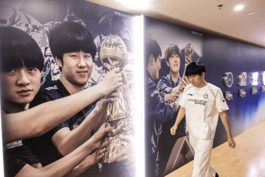 IG晋级S15，gala成首位连续5年进入世界赛的AD，前四次全止步8强