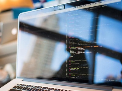 AMD回应NVIDIA与Intel合作：产品路线图坚定，2026起Zen 6架构新品将至