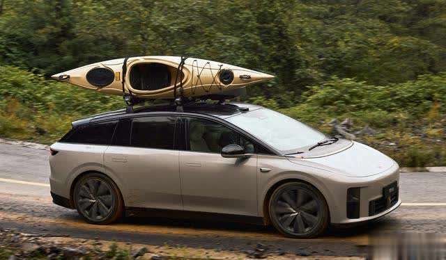 理想i6新官图发布，配原厂拖车钩，纯电续航720公里