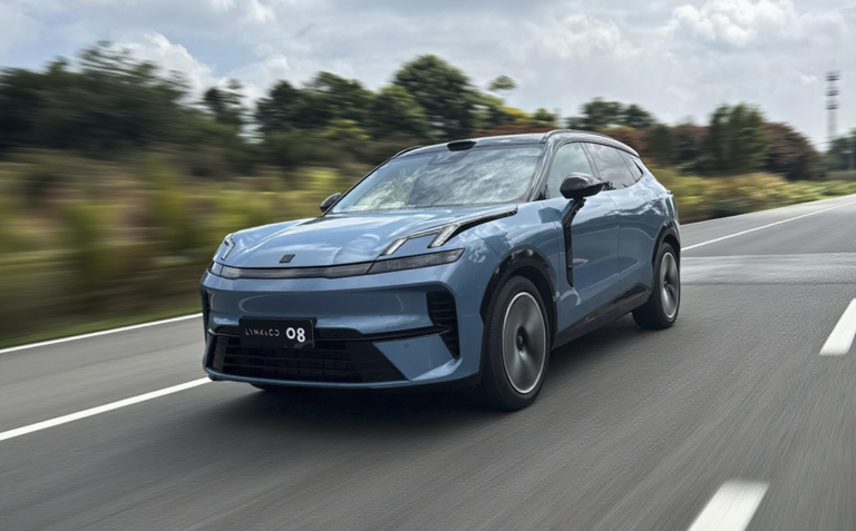 20万内最强SUV 1400km续航 激光雷达+魔毯悬架