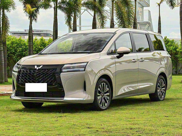 买MPV的注意！12万多能选中大型MPV，别再等五菱星光730了
