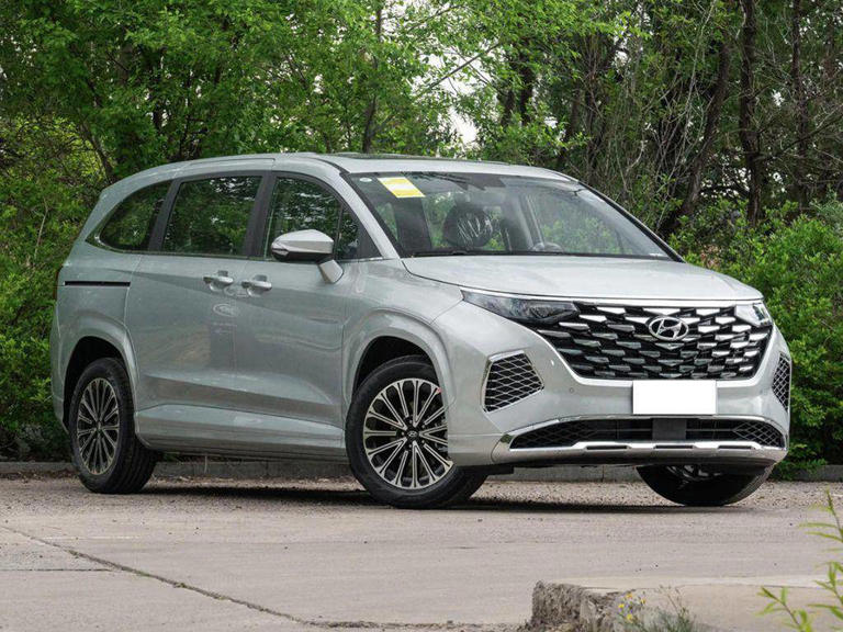 买MPV的注意！12万多能选中大型MPV，别再等五菱星光730了