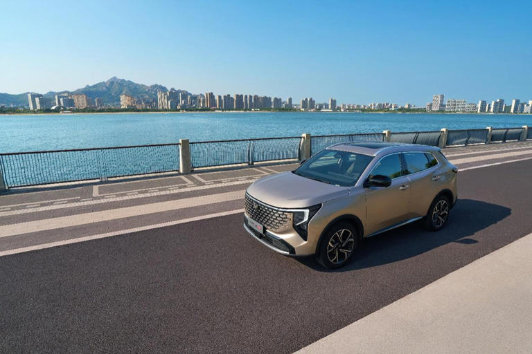 四代CS55PLUS起售7.89万，天枢智驾+APA泊车全配