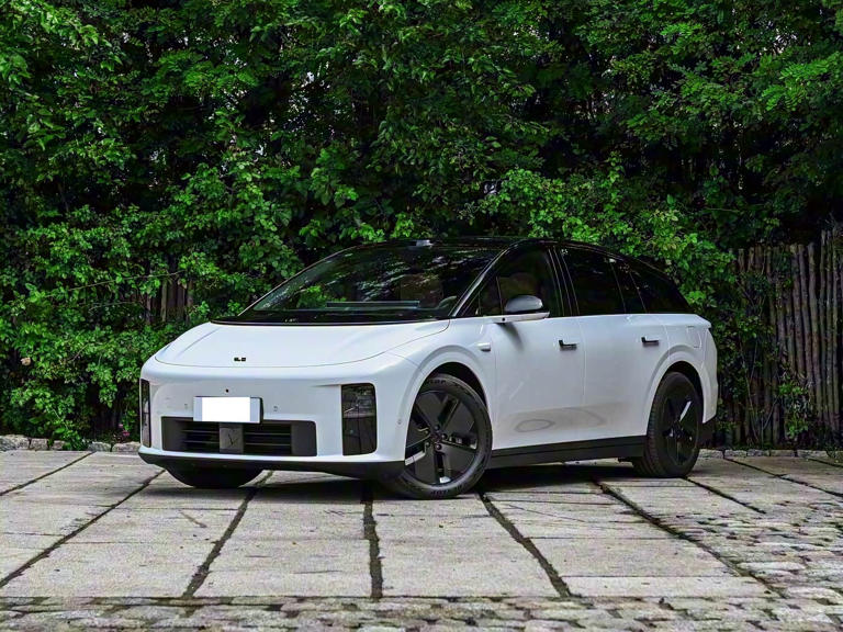 理想i6正式上市！不足25万，纯电续航720公里新形态SUV