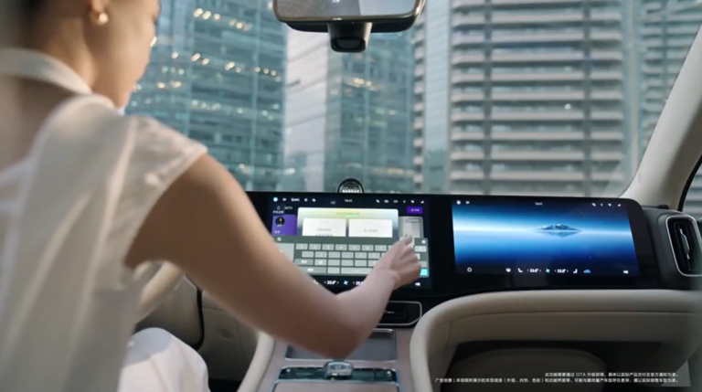 问界 M9 多车跨地域组队 K 歌功能官宣“即将上线”