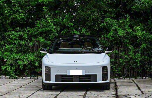理想i6正式上市！售价不足25万，新形态纯电SUV，纯电续航720公里