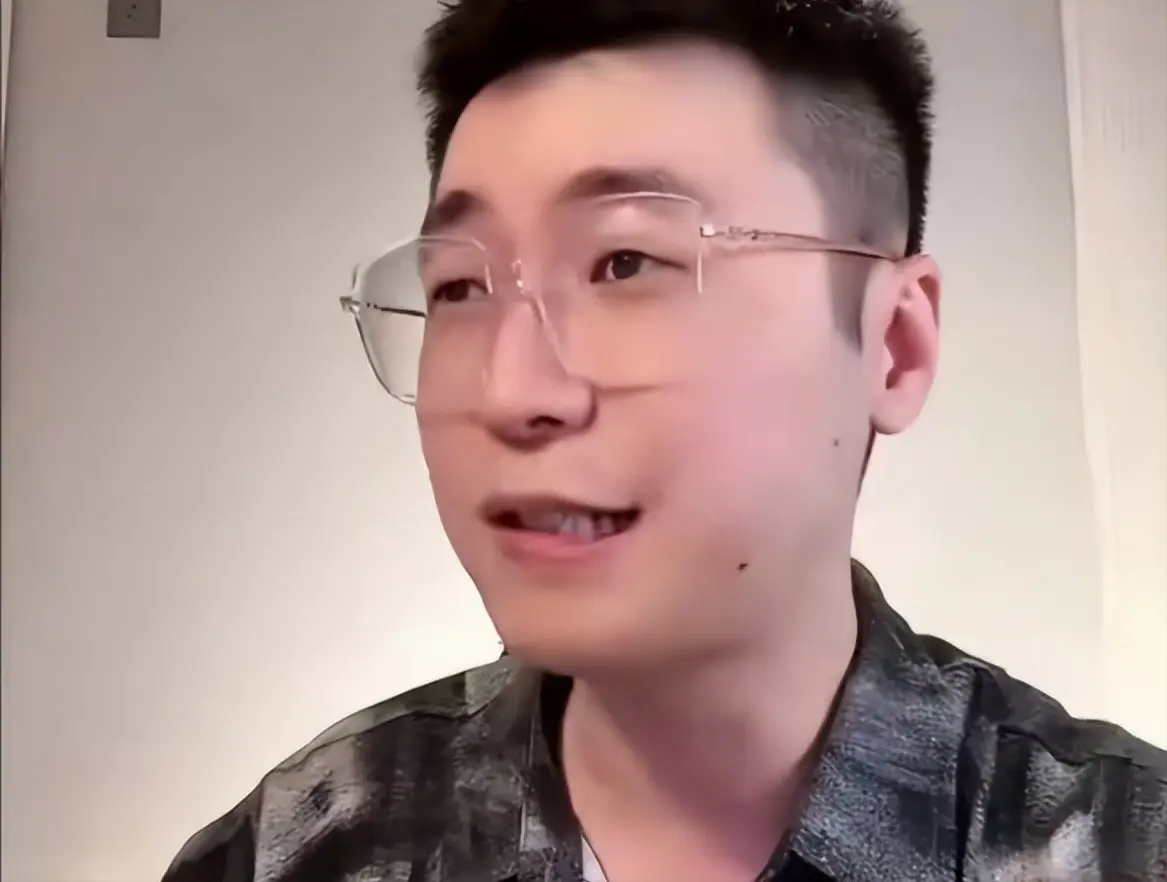 解说王多多谈S15入围赛：IG VS T1热度堪比决赛，T1肯定针对GALA！