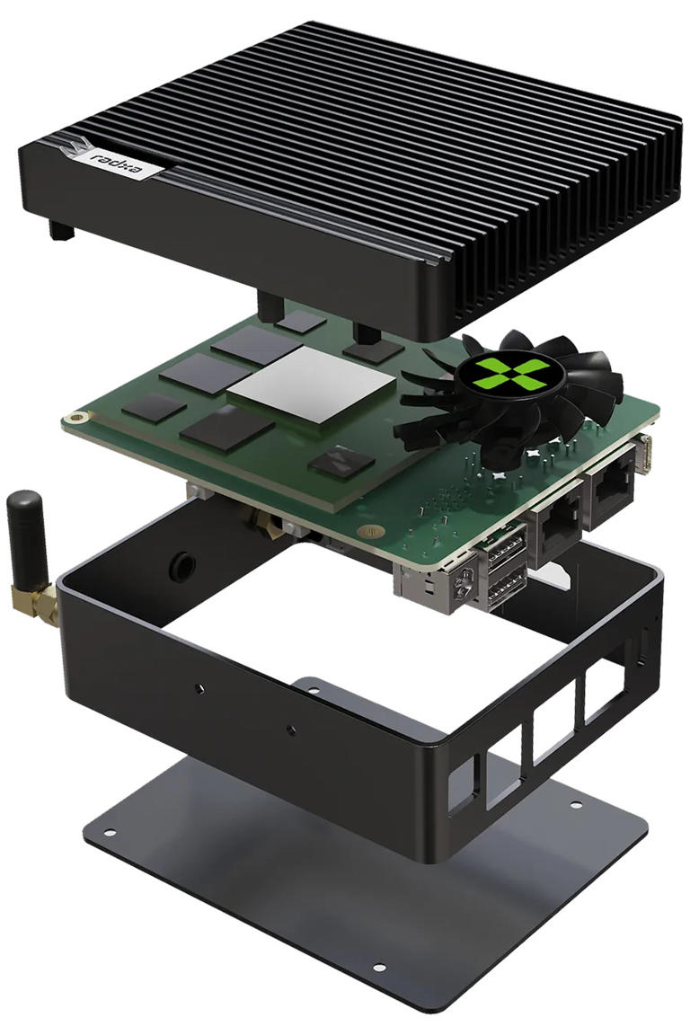 瑞莎推 Fogwise AIRbox Q900 工业边缘 AI 终端，7B 模型本地推理