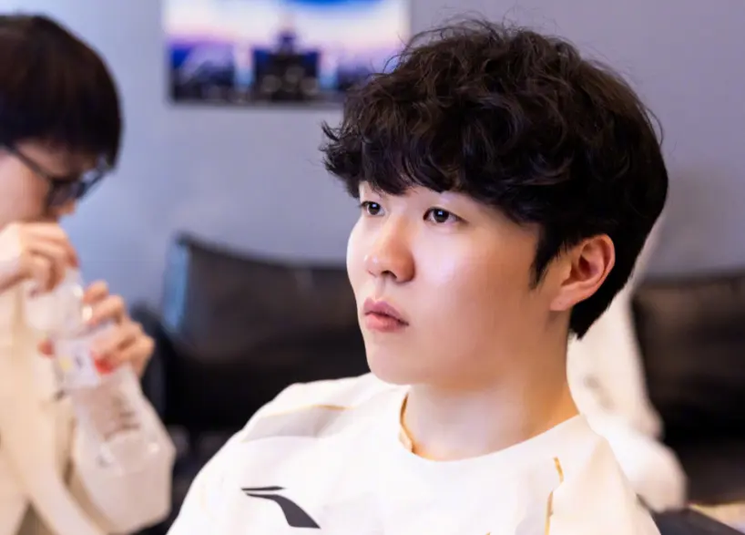 LPL决胜局出现诡异哭声，解说PYL回应，现场根本没人哭