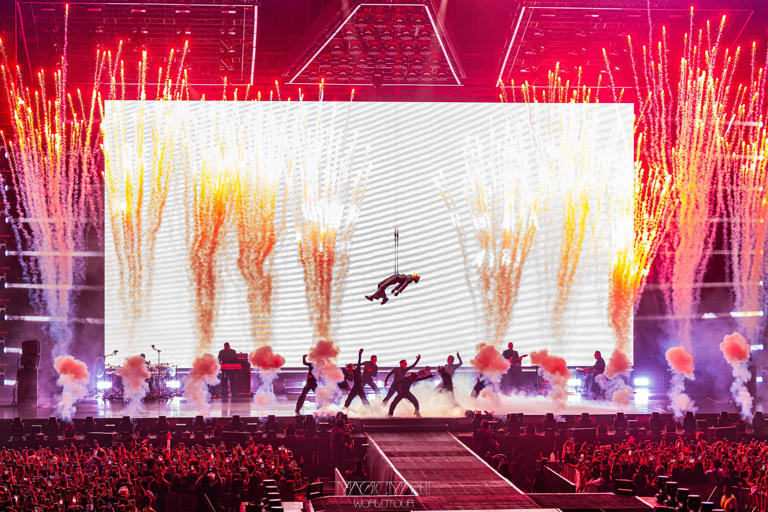 王嘉尔“MAGICMAN2”世界巡演曼谷成功首演，带来电影级别视听体验
