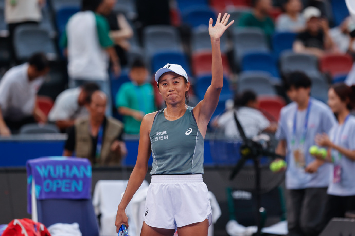 WTA武汉公开赛｜36岁比35岁更顽强 张帅继续赢追平纪录