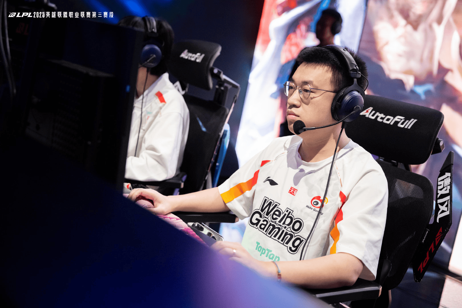 血脉压制！Xiaohu职业生涯5次面对ShowMaker全部获胜