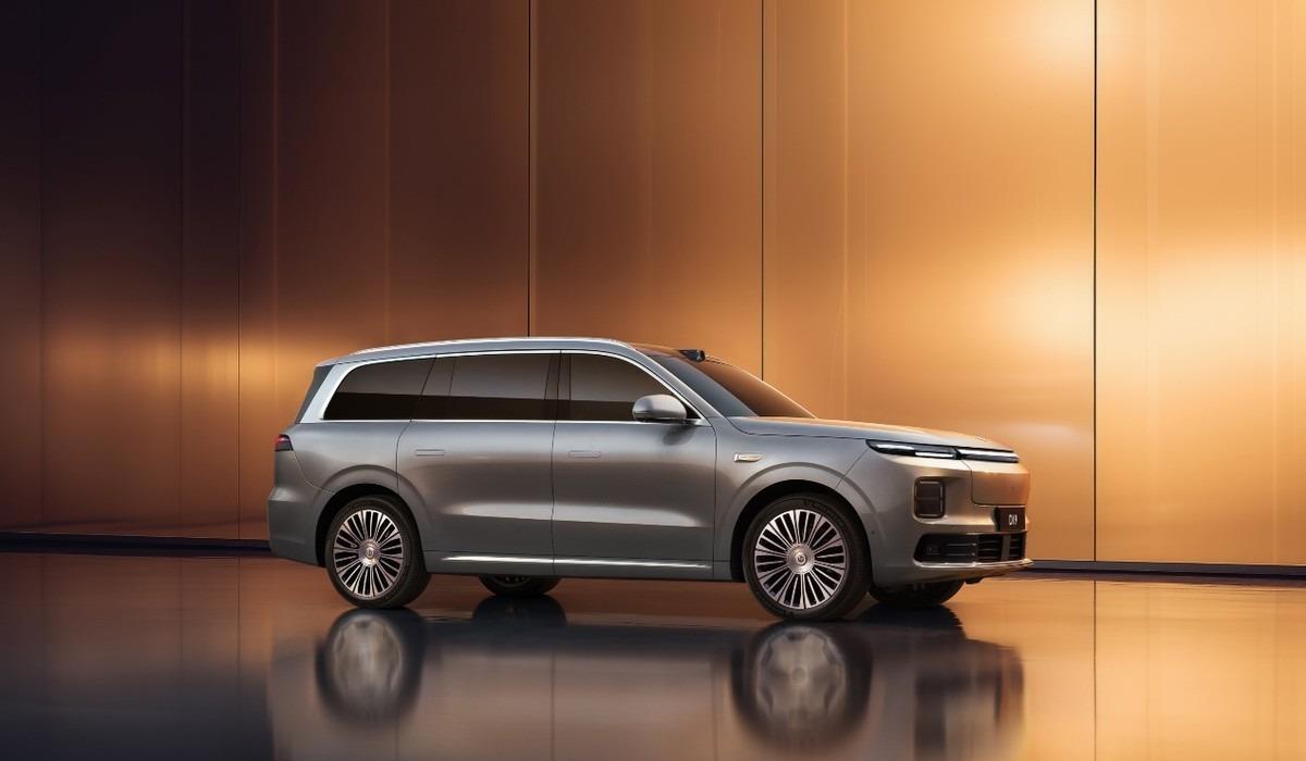 零跑D19全球首秀：重塑30万级科技豪华旗舰SUV新标杆