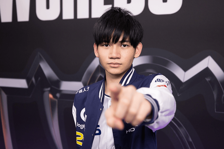 HongQ：Faker是顶尖中单，战胜他本身已让我感觉取得了成果