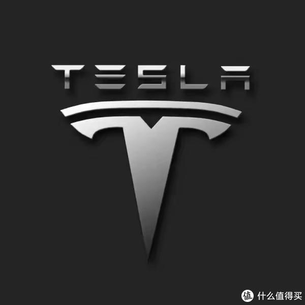 特斯拉“始祖鸟化”不装了！你们卷配置，我直接卖Logo！